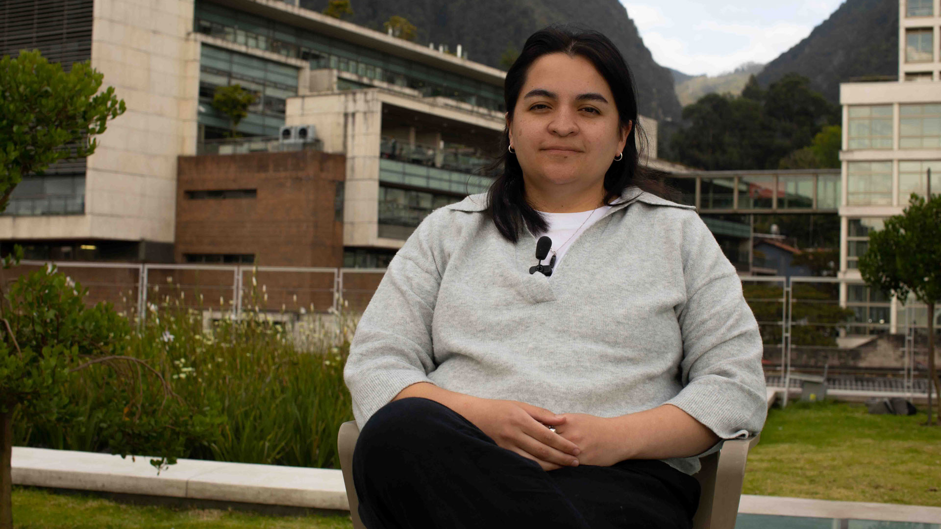 Egresada Ana Zapata es editora de journal internacional | Uniandes